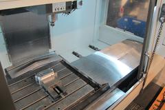 Haas VF-6SS CNC Vertical Vertical Machining Center with Renishaw ...