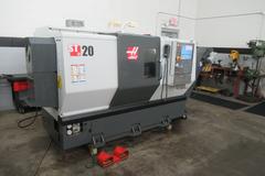 Haas ST-20 CNC Lathe Haas Coldfire CNC Control 10" 3-Jaw Hydraulic ...