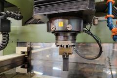 Makino EDNC 43-A8MA CNC Sinker Type EDM (Electrical Discharge Machine ...