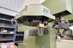 Makino EDNC 43-A8MA CNC Sinker Type EDM (Electrical Discharge Machine ...