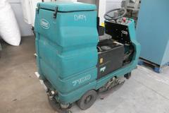 Machines Used | Tennant 7100 Ride On Floor Scrubber