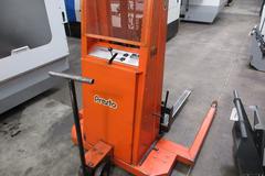 Machines Used | Presto Lifts Powered Straddle Pallet Stacker PST2127 ...