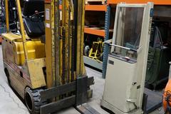 Machines Used | Alis Chalmers ACE50A Electric Fork Truck with 4350lb ...