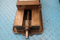Machines Used | Yuasa 550-602 5" Machine Vise