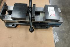 Machines Used | Bock Interlocking Base 6" Twin Vise with Handle