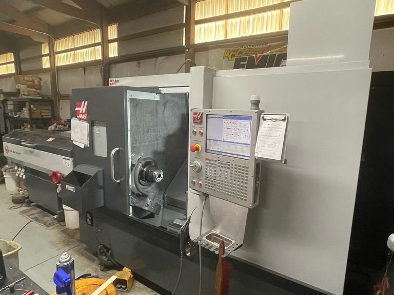 Haas ST-20Y CNC Turning Center with Live Milling and Y-Axis, Chip ...