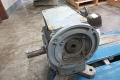 Machines Used | Dayton 60:1 Gear Reducer, 1hp Max Input, 1725 RPM Input ...