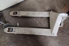 Machines Used | Crown PTH50 Pallet Jack, 5000lb Capacity