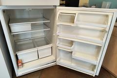 Machines Used | Roper Fridge Freezer Combo